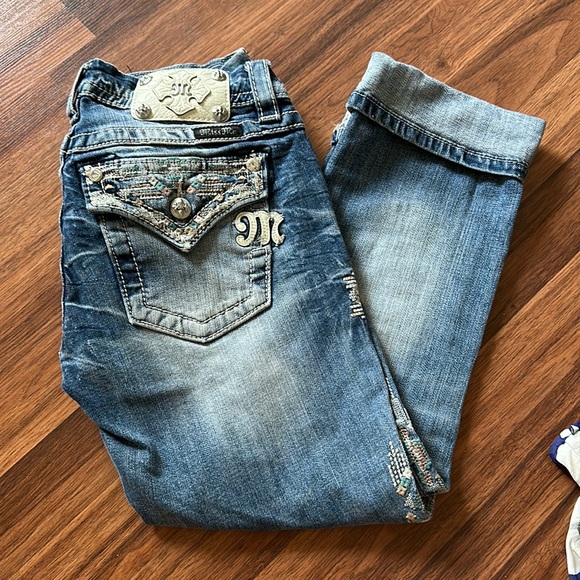Miss Me | Jeans | Miss Me Signature Cropped Size 27 Like New | Poshmark